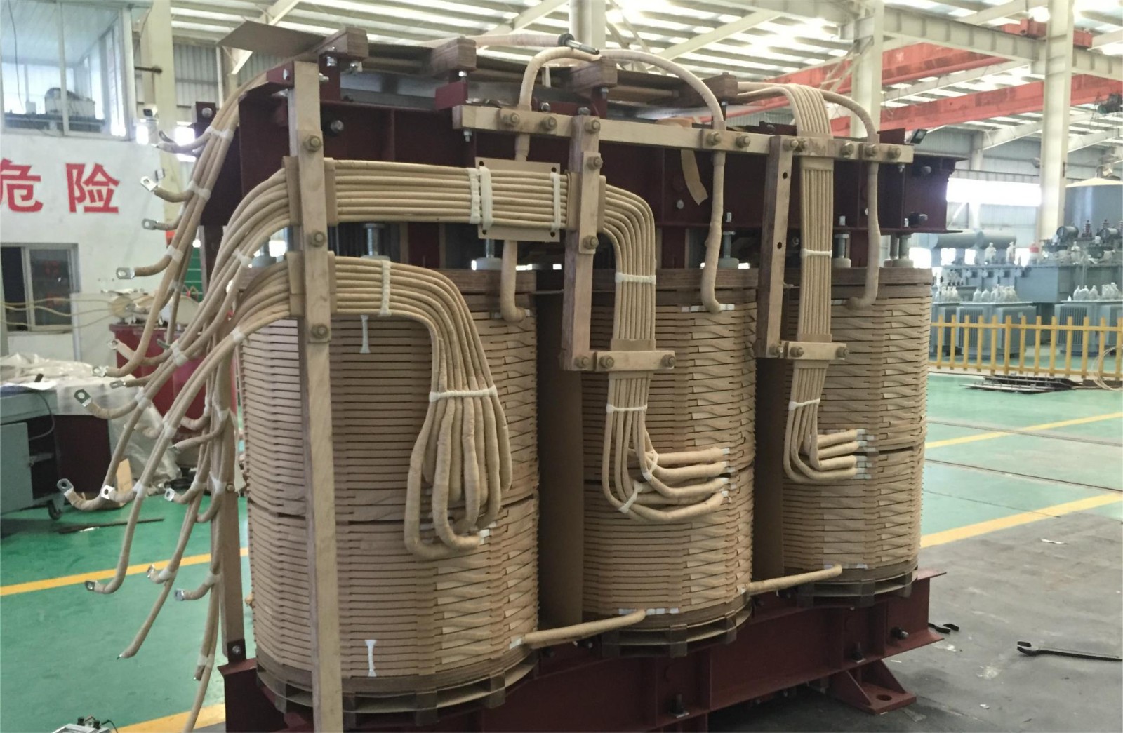 Lets know more on construction of a three phase transformer | Daelim ...
